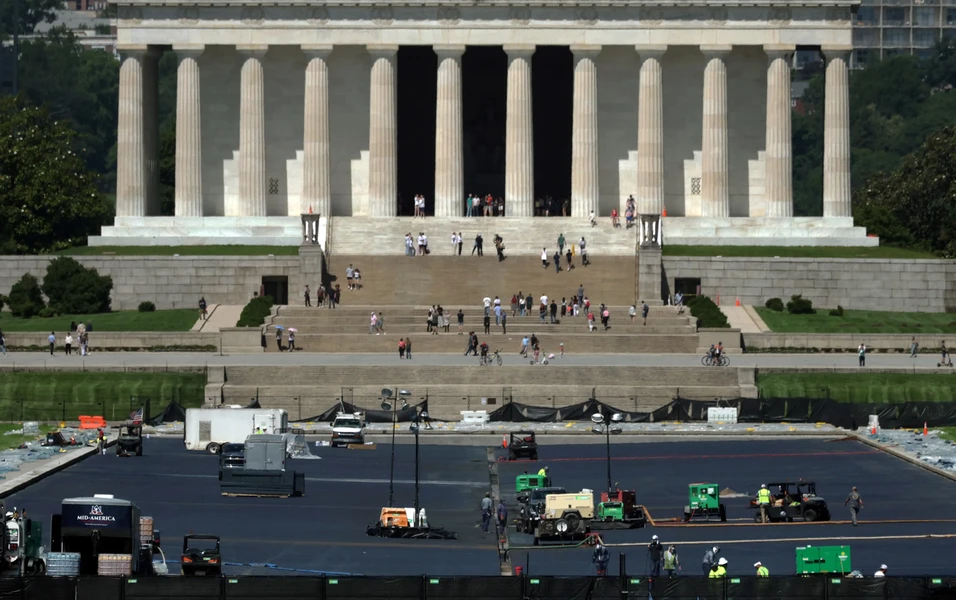 Trump’s DC monument projects face backlash and legal hurdles
