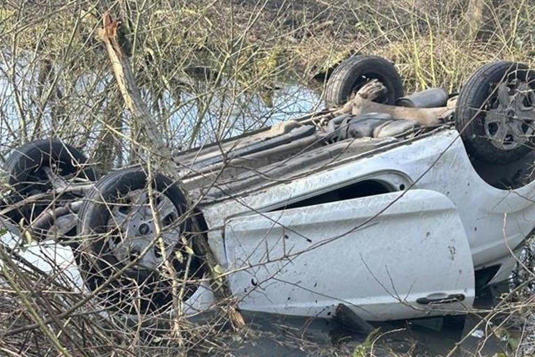 Brave delivery drivers recognised after rescuing trapped family from ...