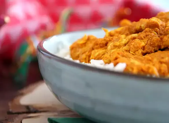 Frango indiano (frango tandoori feito com iogurte)
