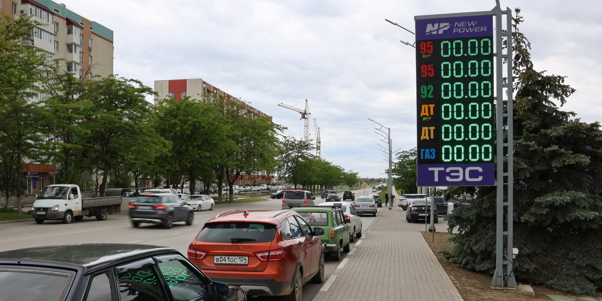 Sevastopol’s fuel QR codes run out within an hour as Crimea shortages ...