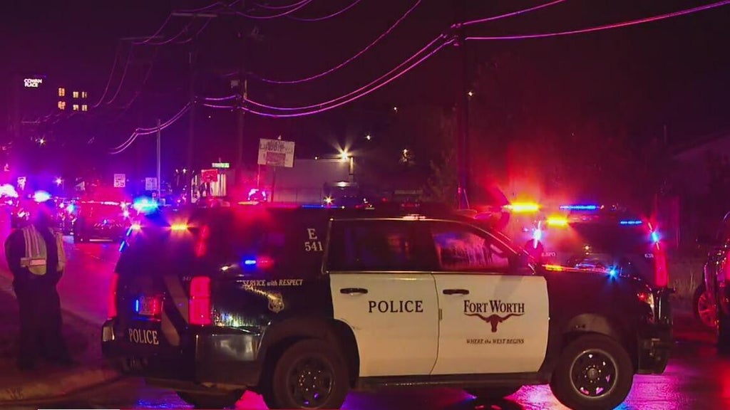 Gunman wanted after 4 injured in shooting during event at Historic Stop ...