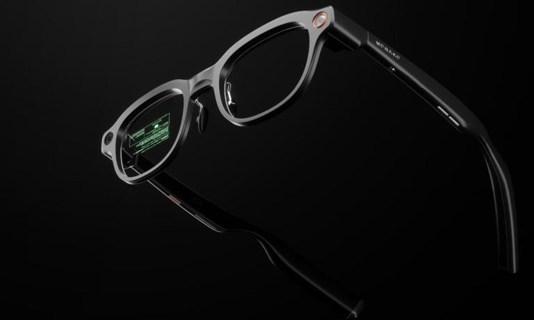 Monako Glass turns smart glasses into the strangest new coding ...
