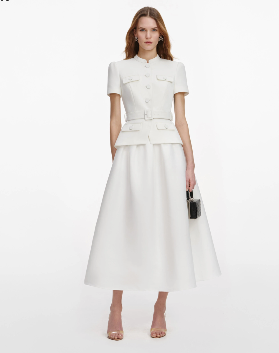 La reina Letizia, impecable de blanco con vestido de Self-Portrait en ...