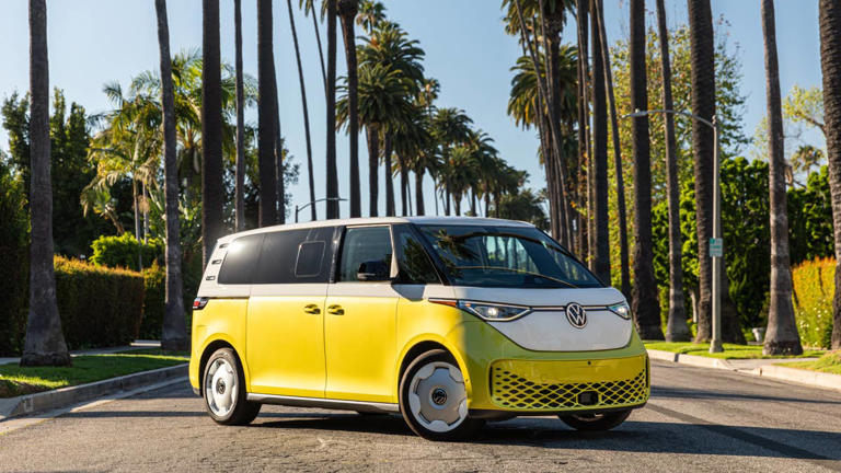 Volkswagen says gas cars will fade like horses did