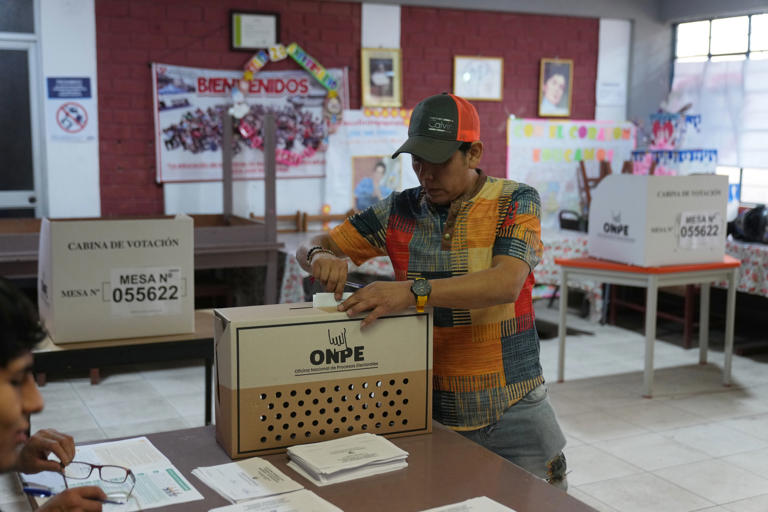 Cierran los centros de votación y comienza el conteo de la segunda ...