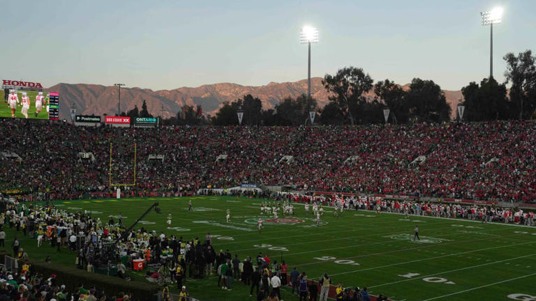College football's 10 best stadiums named ahead of 2026 season