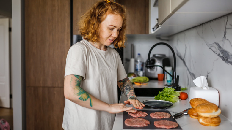 What happens when you eat a whole pound of ground beef (and how much ...