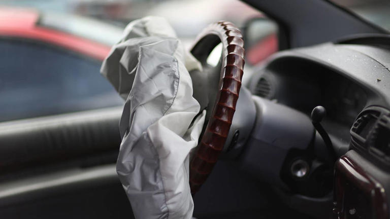 GM wants airbags that adjust to how passengers sit