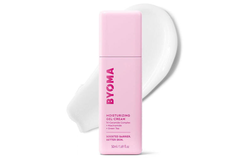 A Ritz-Carlton facialist told me to use this light-as-air skin tint ...