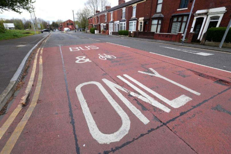 Drivers could be banned from overtaking buses under UK rule change