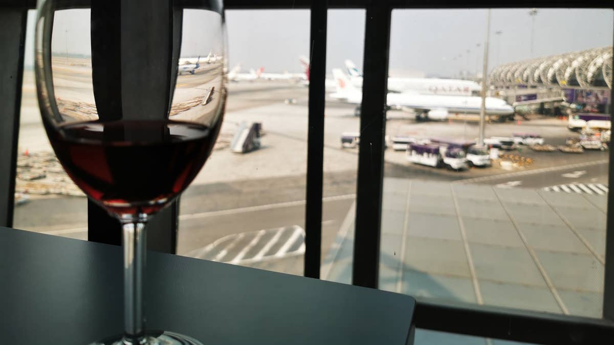 Yelp reveals Vino Volo as America's top airport dining choice over fast ...