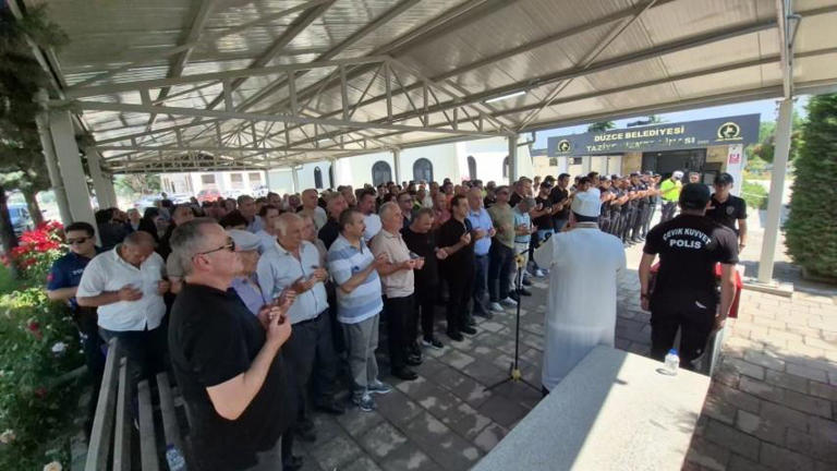 Ağır grip geçiren polis memuru, evinde ölü bulundu