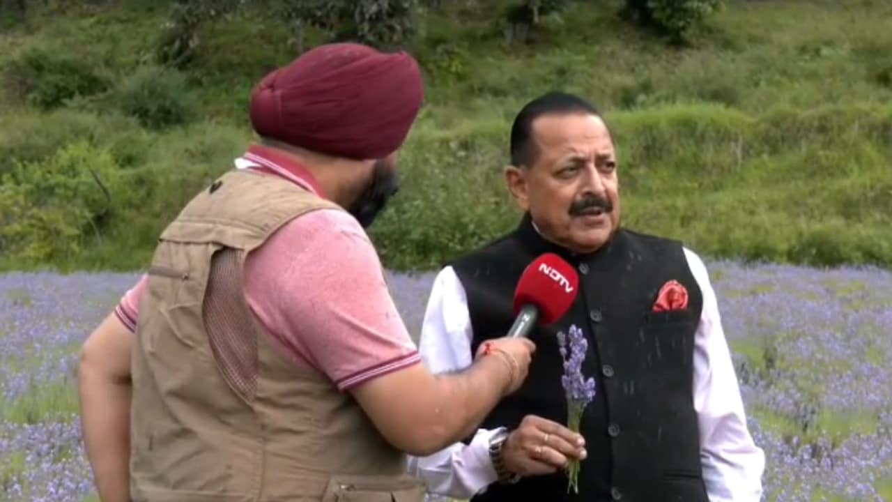Union minister on success of J&K's lavender fields, breaking startup myths