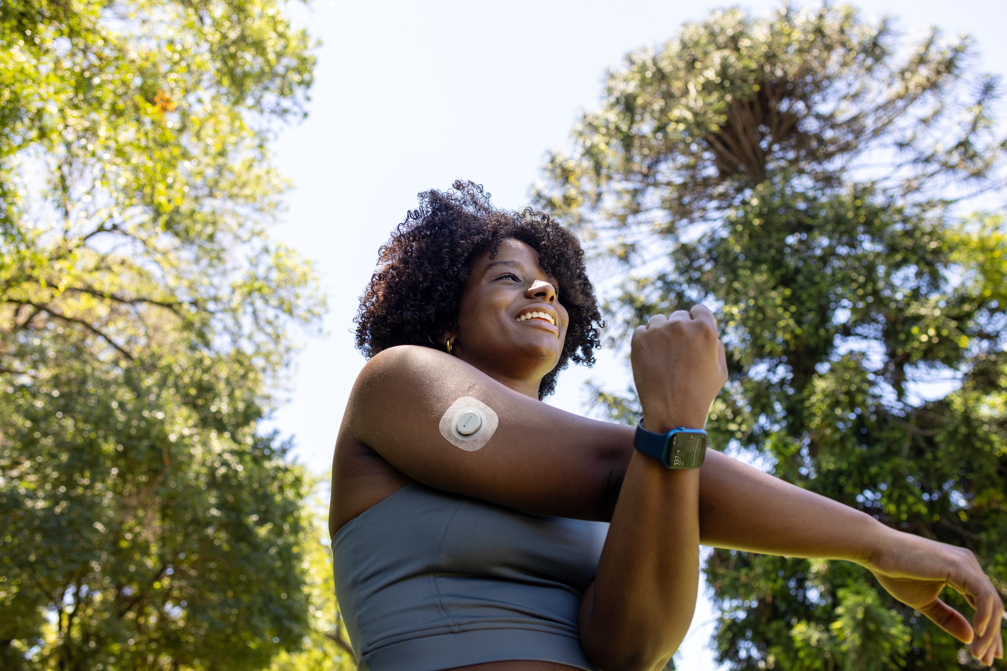 AI fitness coach senses the muscle mechanics as you exercise and ...