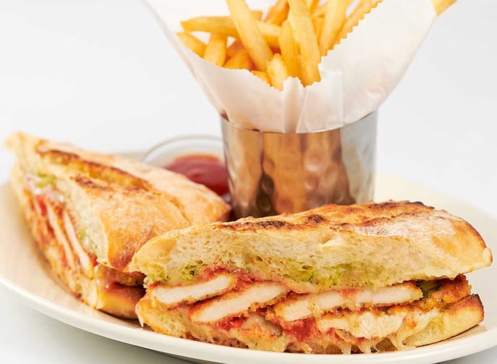 5 restaurant chains with the best chicken parmesan sandwiches ...