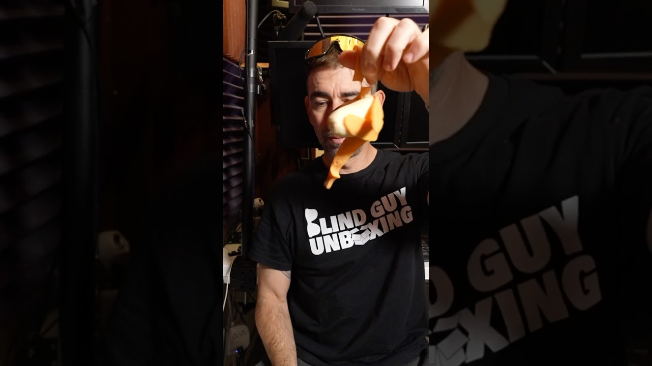 This banana feels super weird- a blind guy unboxing