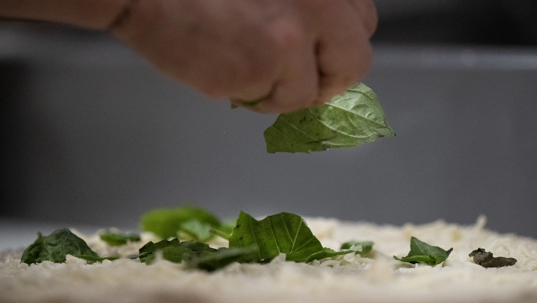 Master the soul of Neapolitan pizza at home