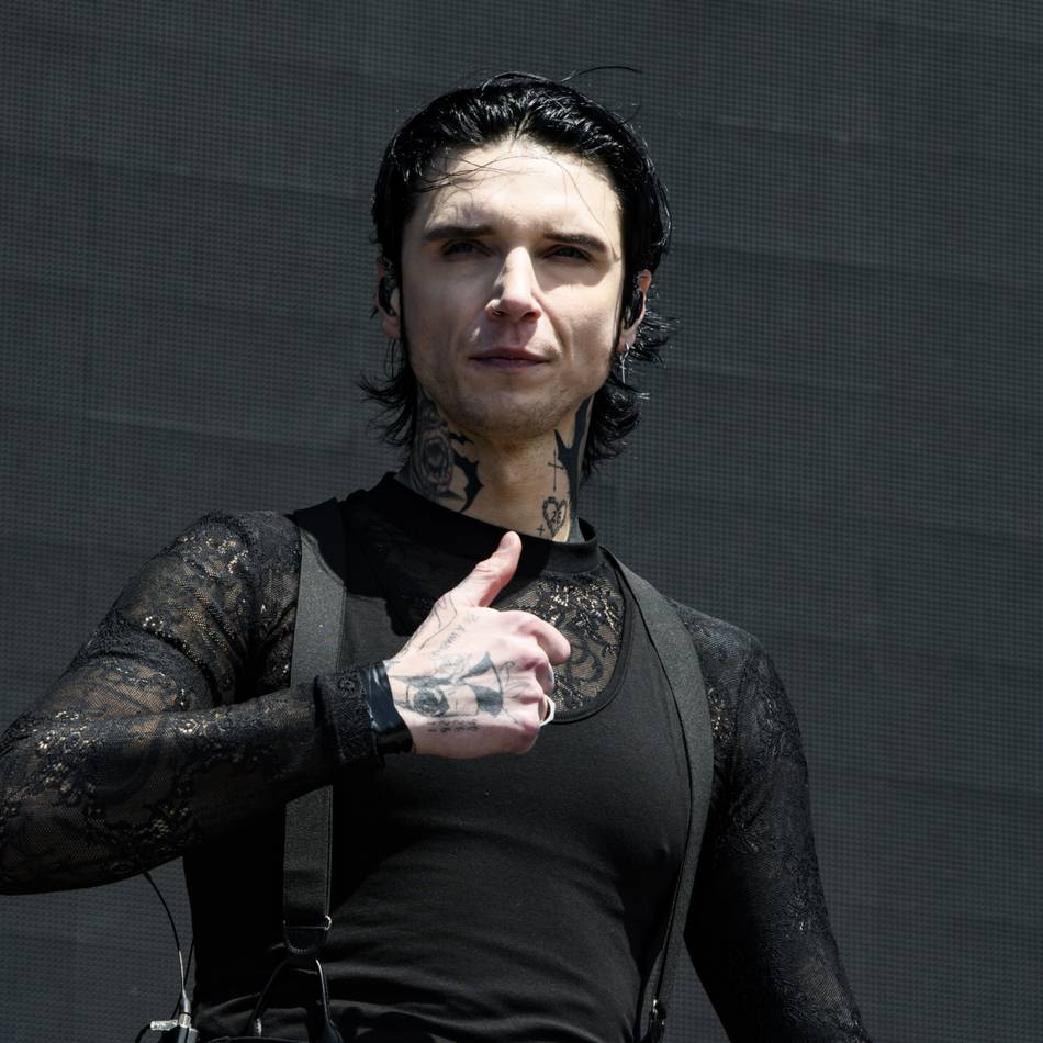 Black Veil Brides bei Rock am Ring 2026: Sänger Andy Black nimmt’s mit ...