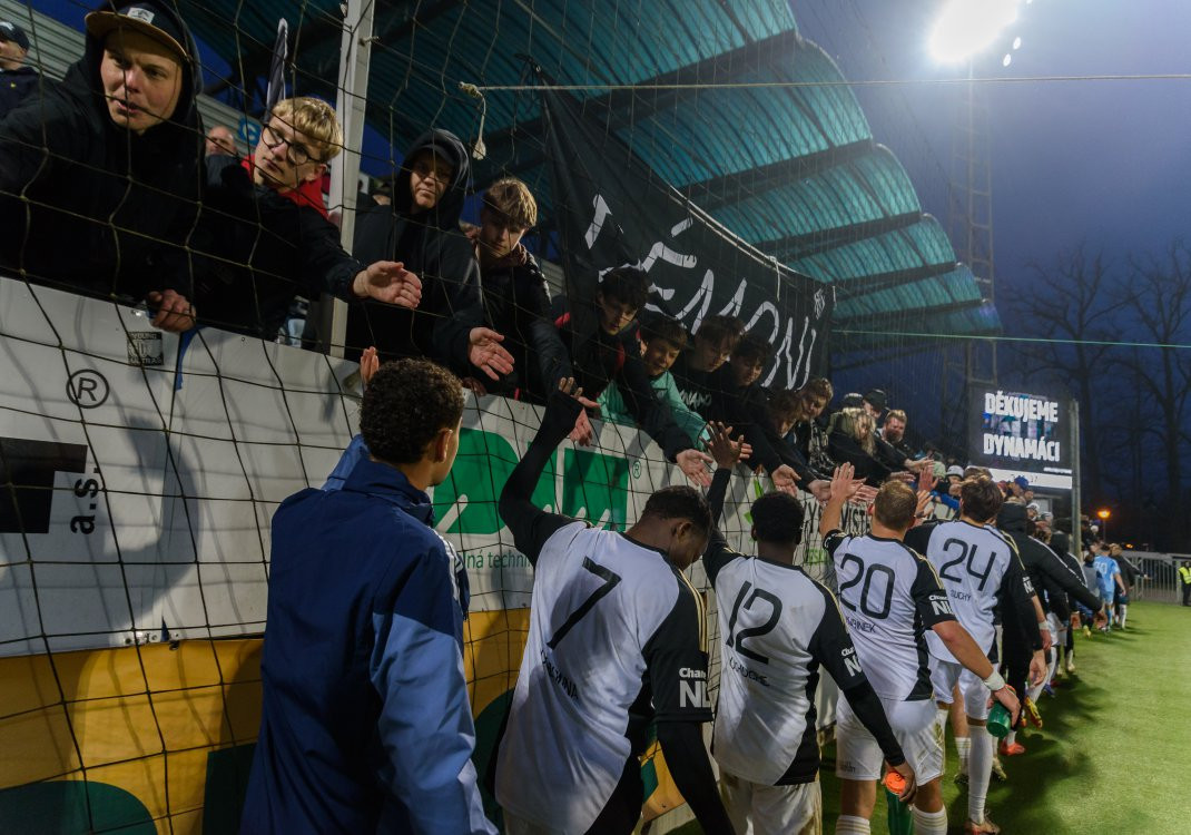 Komentář: Dynamo a Chrudim dolů. Licenční divadlo v českém fotbale ...