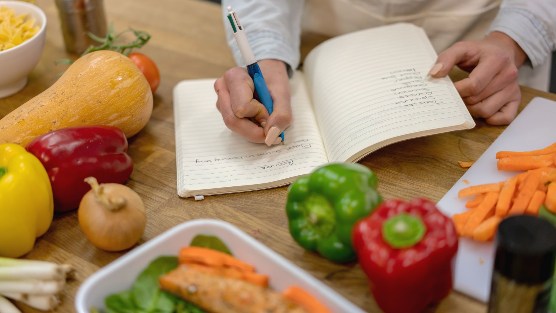 Simple but effective cooking hacks, tips and tricks to make your life ...