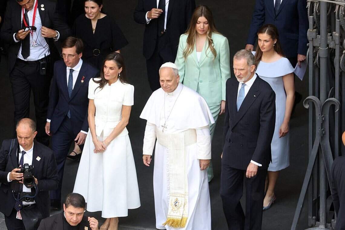 Baño de multitudes para el papa: 1.2 millones personas acuden a misa en ...