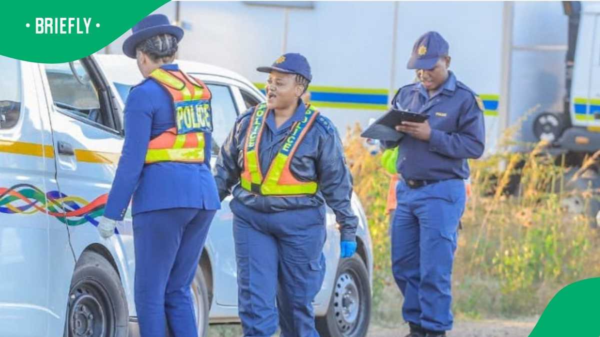 Video: SAPS Officers allegedly extort money from gardener in video