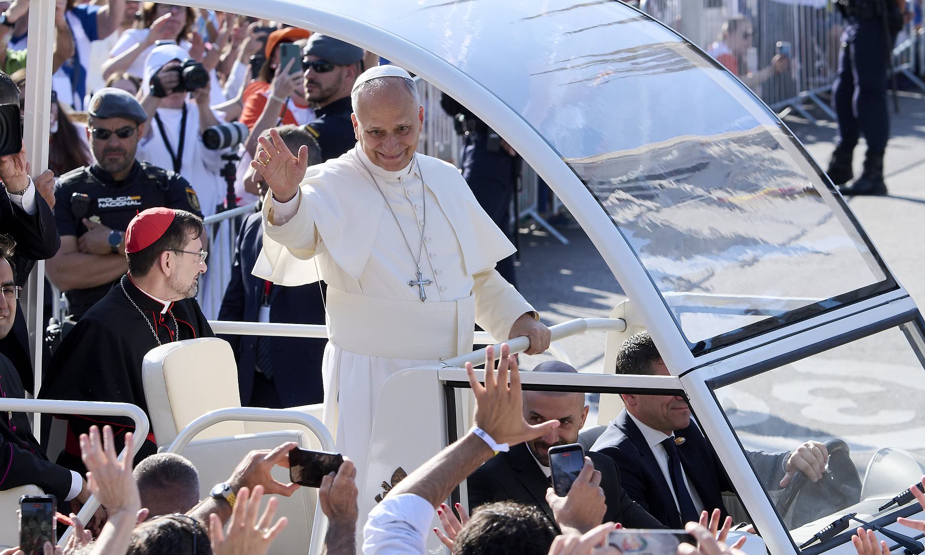 Million people gather in Madrid for Pope Leo's open-air Mass on second ...