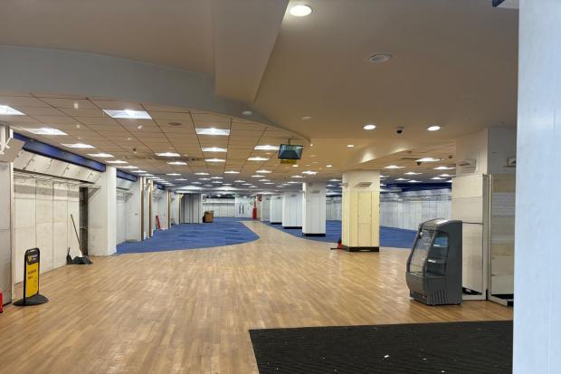 High street store on Sauchiehall Street permanently closed and cleared out
