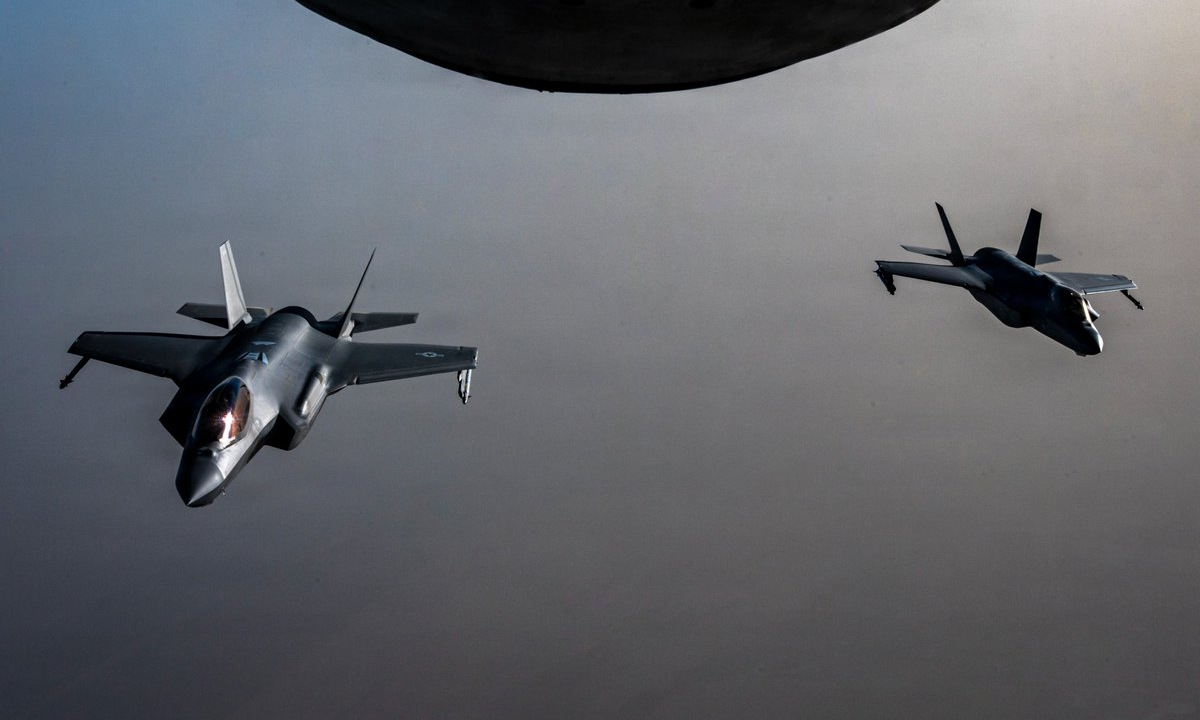 Mỹ tuyên bố bắn rơi UAV Iran trên eo biển Hormuz
