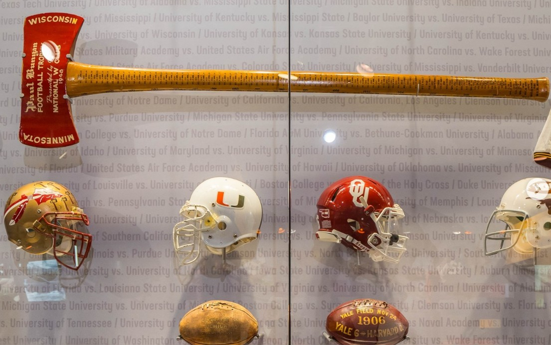 Paul Bunyan's Axe: 10 little-known facts about college football's ...