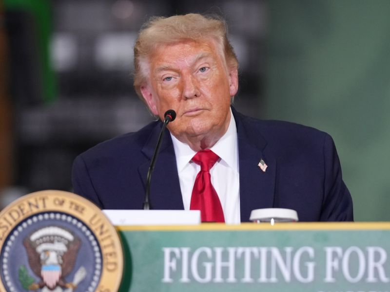 Donald Trump: Arzt stellt Ferndiagnose - Nickerchen des US-Präsidenten ...