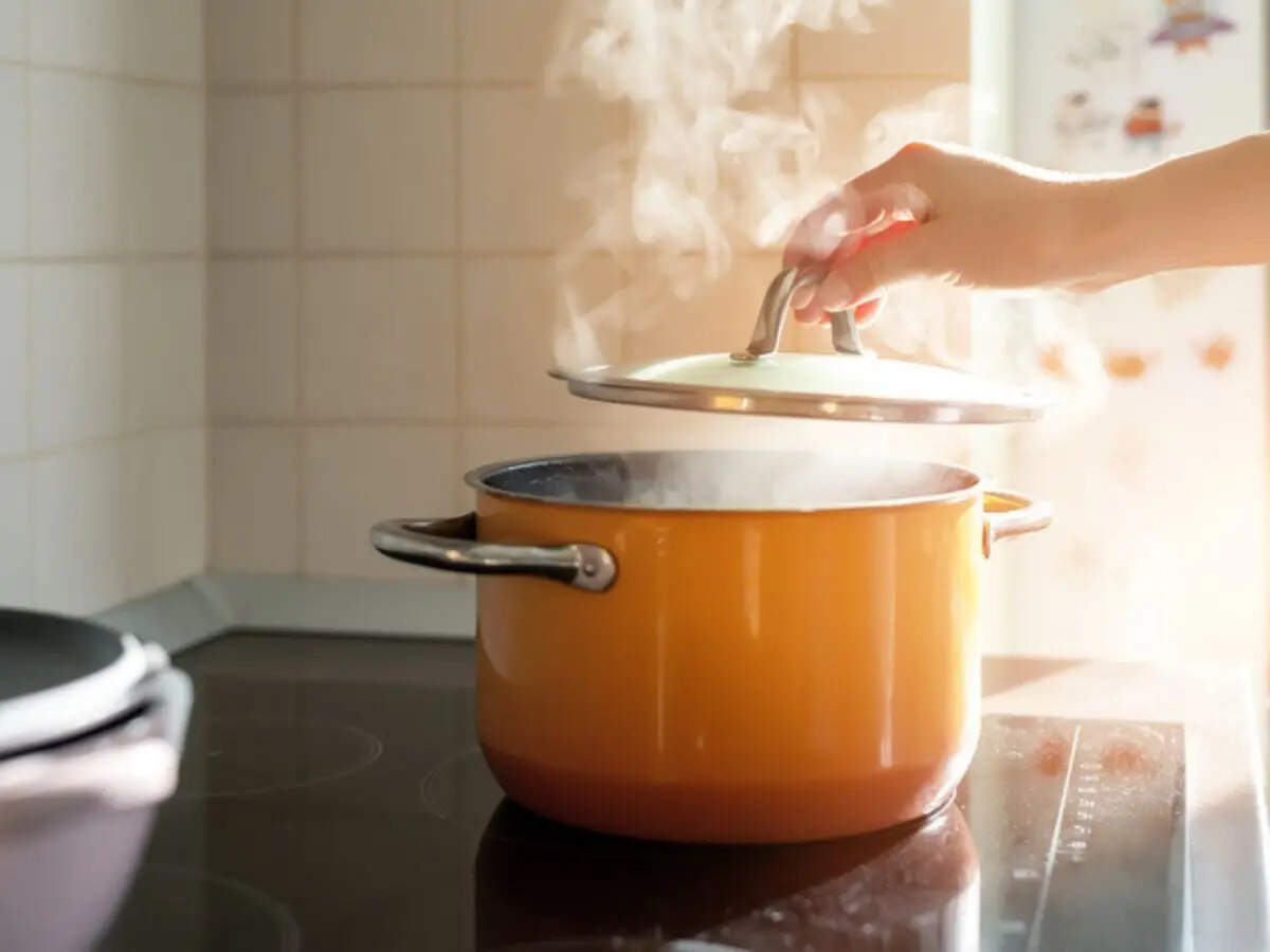 LPG prices up again: 7 smart kitchen tricks to make your gas cylinder ...