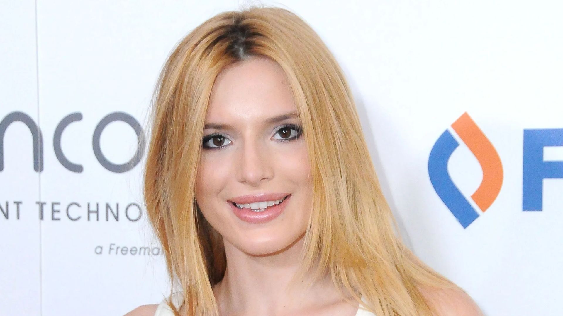 20 celebrities who are natural blondes