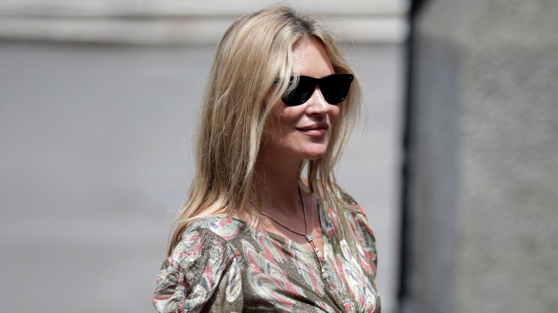 Recordamos el look de Kate Moss en la boda de Sassa de Osma: "No será ...
