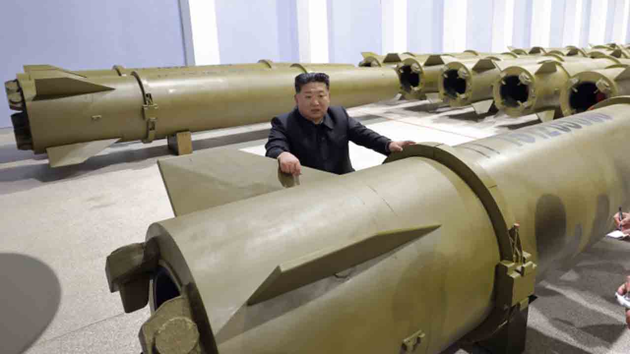 Kim Jong-un beordrer 2,5 gange større missilproduktion i Nordkorea