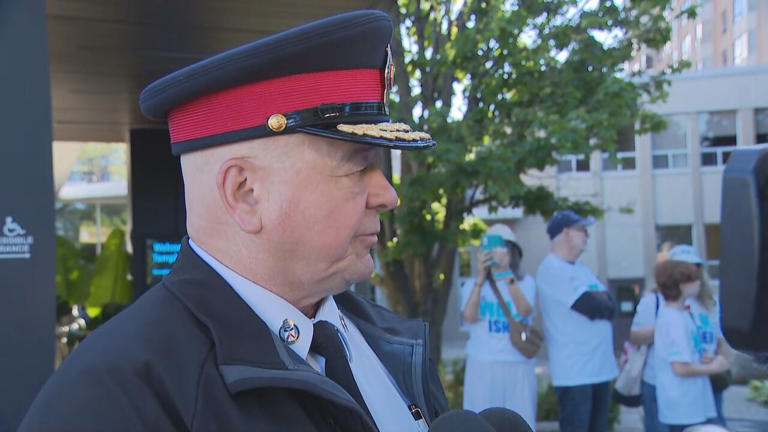 Israel solidarity walk underway in Toronto as police vow to maintain ...