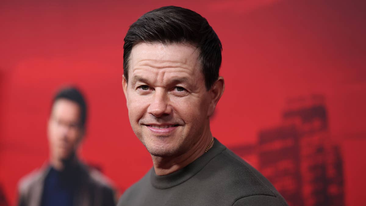 Mark Wahlberg transforms into notorious mafia hitman for fall movie 'By ...
