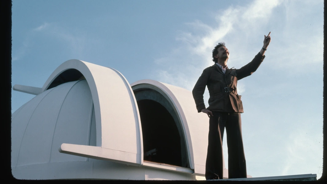 White dwarf-red dwarf duo identified as source of rare radio bursts