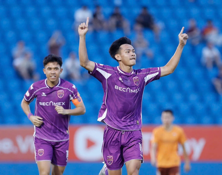 CLB Becamex TP.HCM rớt hạng V-League sau 22 năm