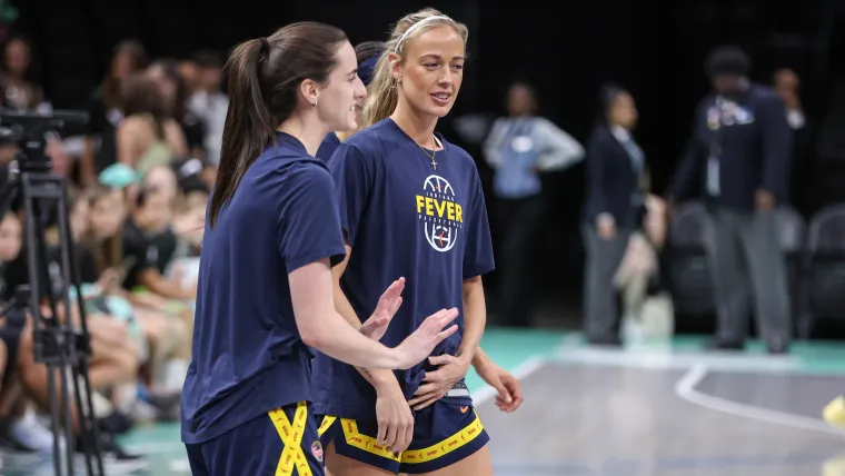 Fever have a Sophie Cunningham, Lexie Hull problem