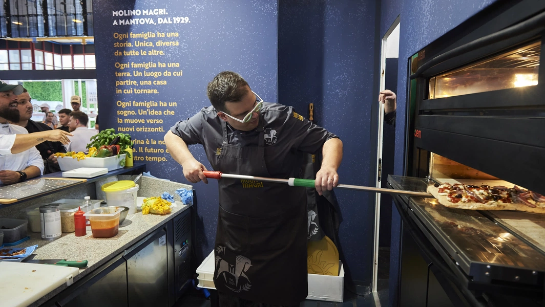 Master the soul of Neapolitan pizza at home
