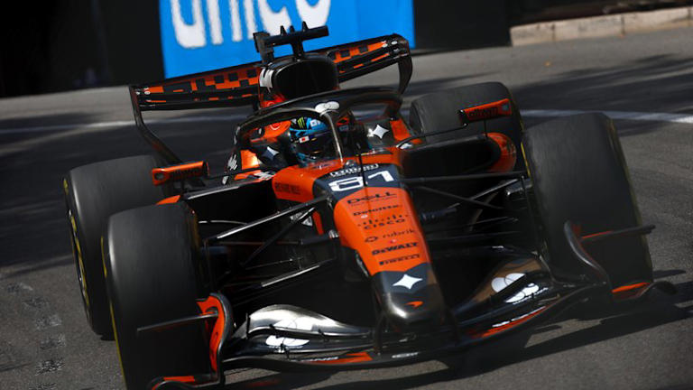 ‘I look like an idiot’: F1 star sprays team after chaotic race as ...