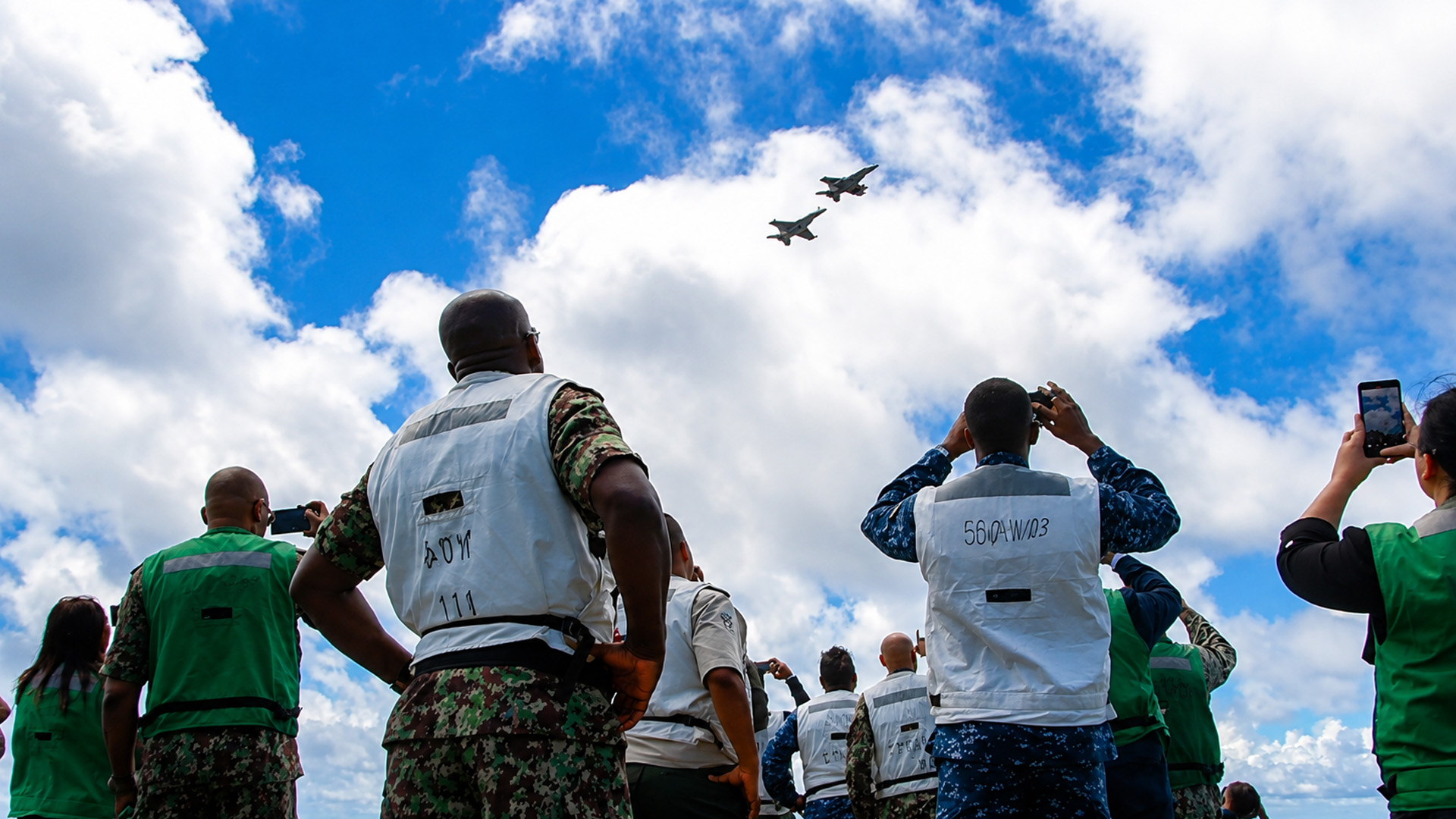 USS Nimitz shows air power for Suriname leaders