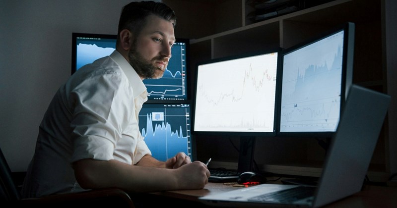 Manager refuses to spend $50 on external software, insisting engineer ...