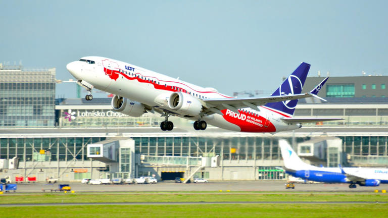 8-hour flights: LOT Polish Airlines' new longest ever Boeing 737 route ...