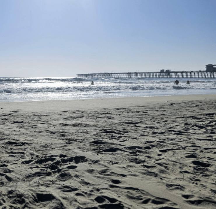 Lifeguards rescue man in distress at end of Oceanside Pier