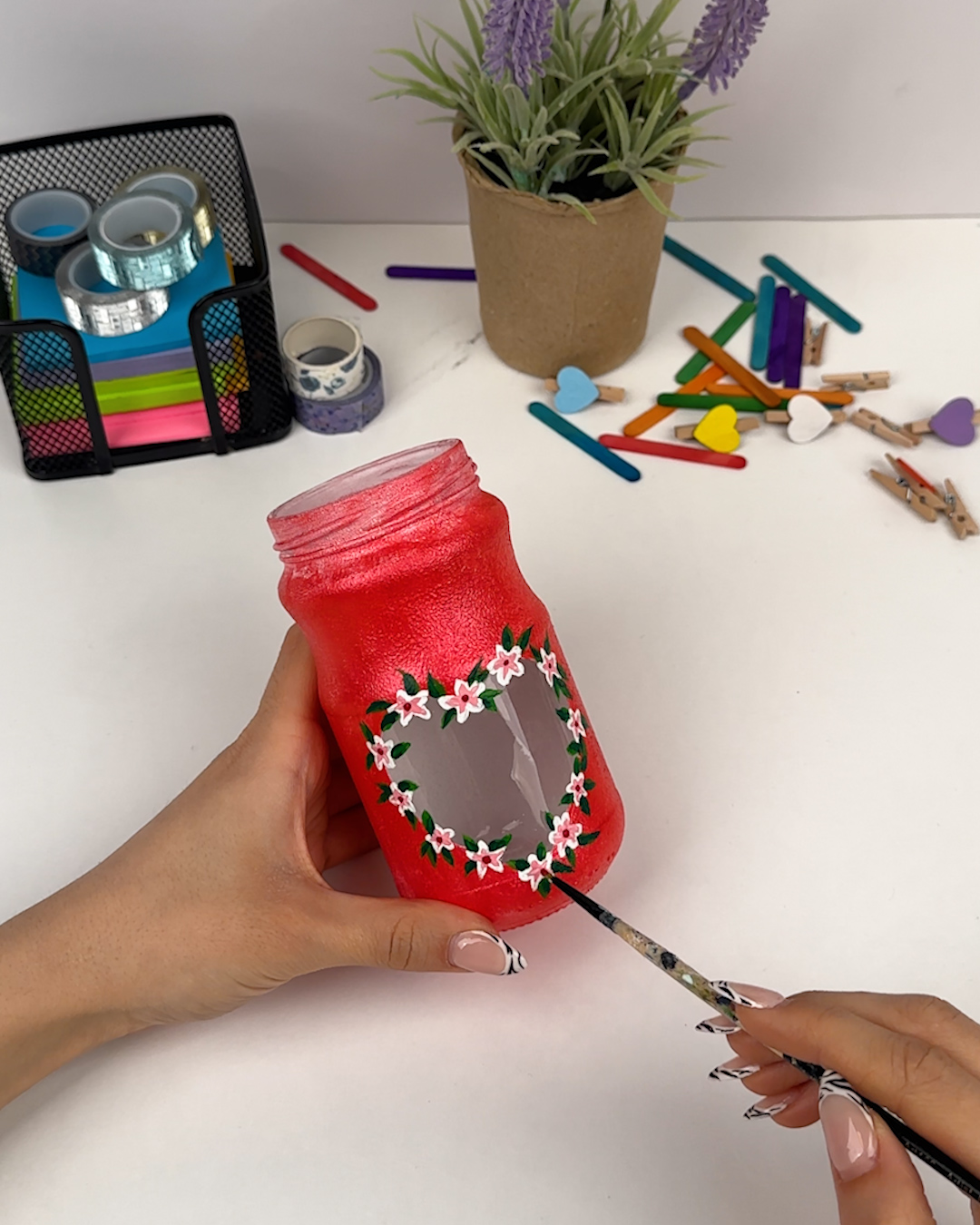 Make your own heart-shaped window lantern 💡💕