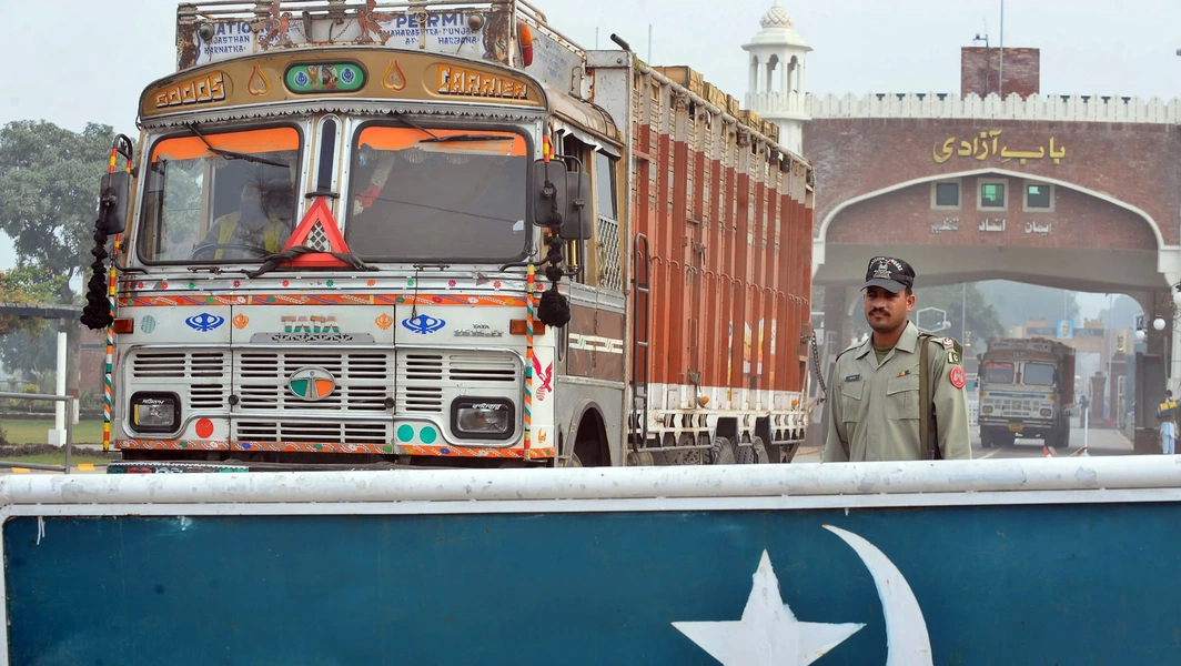 Pune police probe 'Made in Pakistan' bedsheet claim at fair