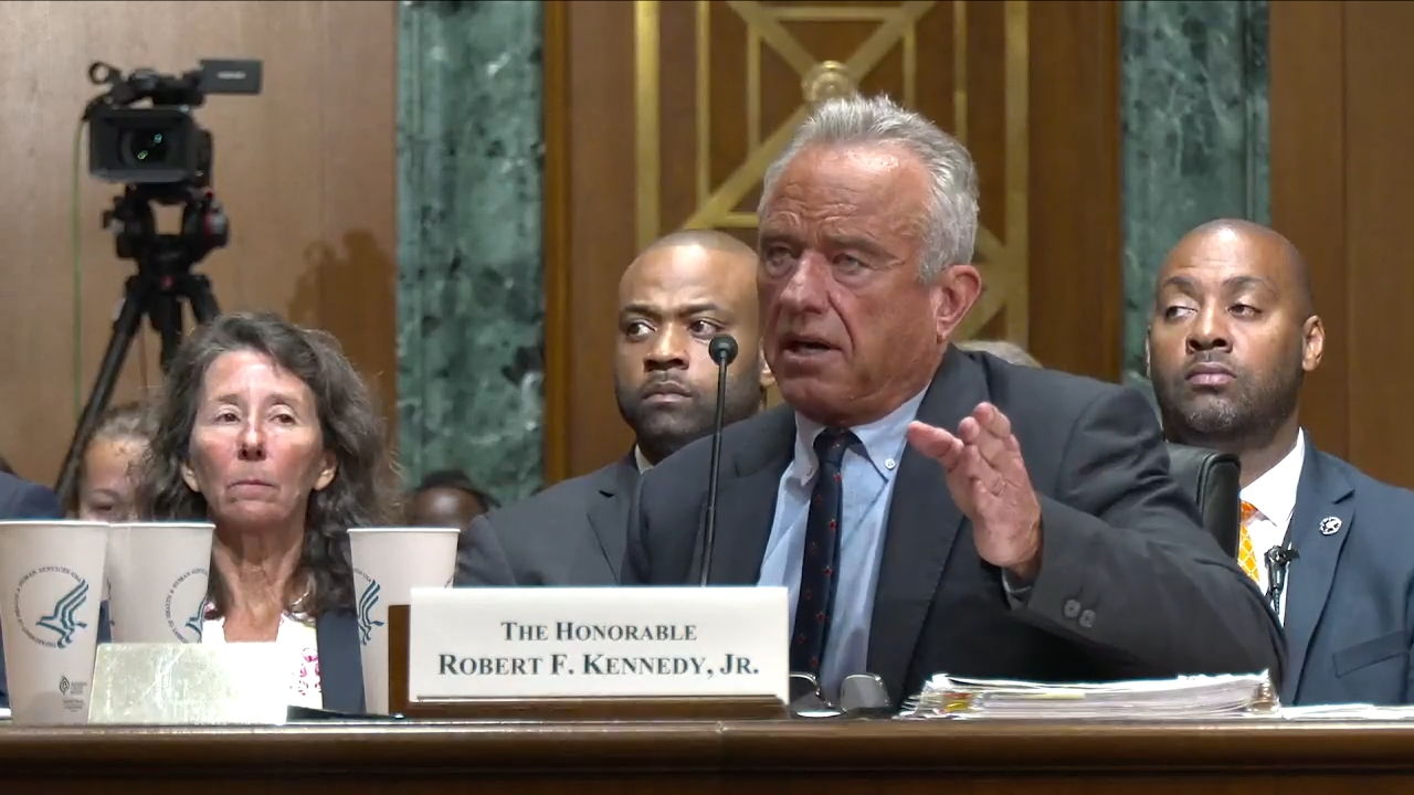 ‘We’re now using AI’: RFK Jr. raves about his genius plan to combat ...