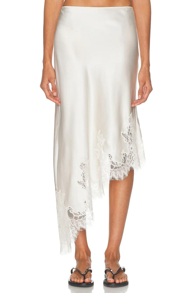 White maxi skirts are nice, but this skirt trend is getting more ...